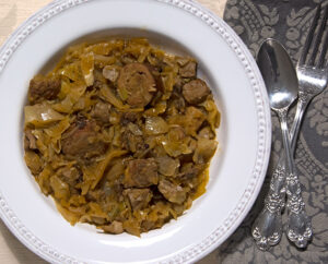 Meat, sauerkraut and warm, delicious traditions: Bigos, Polish Hunter’s ...